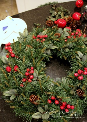 DIY Snow Flocking (wreaths, live branches and more!) - Artsy Chicks Rule®