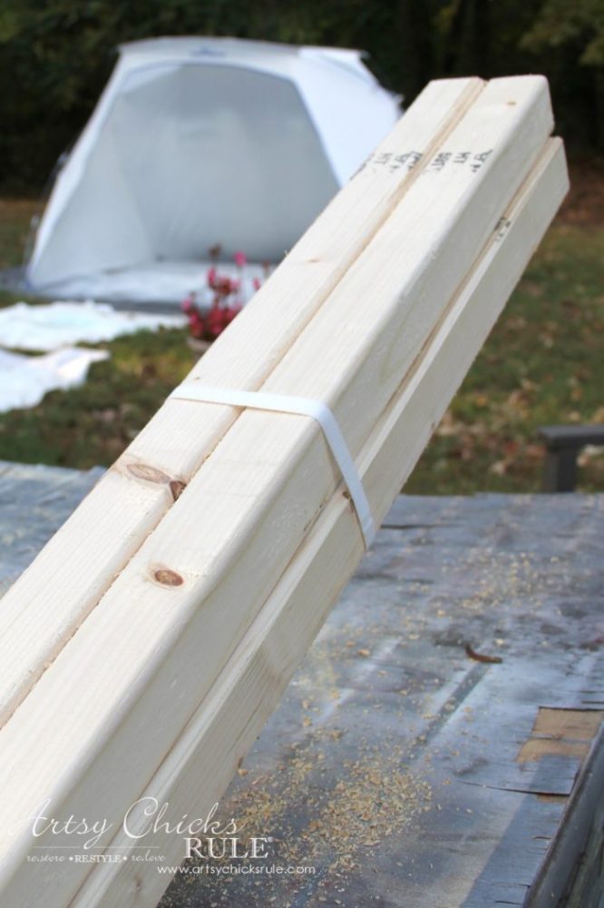 DIY Farmhouse Ladder (for less than $6!!) - Artsy Chicks Rule®