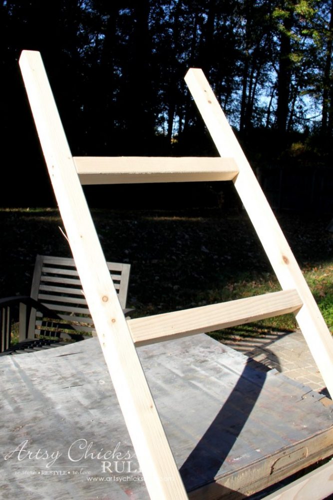 DIY Farmhouse Ladder (for less than $6!!) - Artsy Chicks Rule®