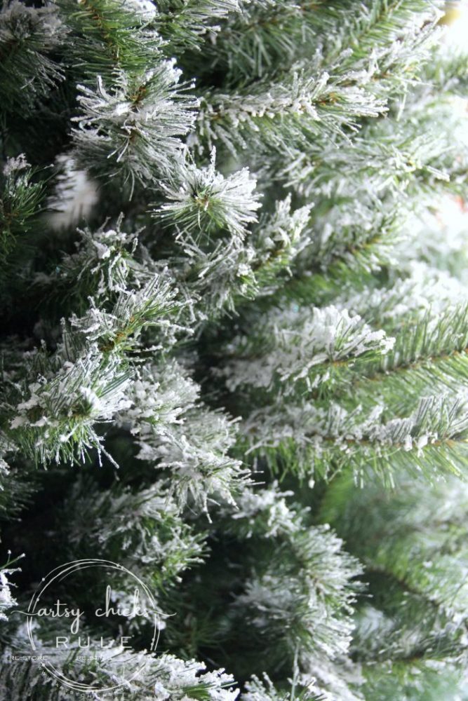 My DIY Snow Flocked Tree -2 Years Later (all the details!) - Artsy ...