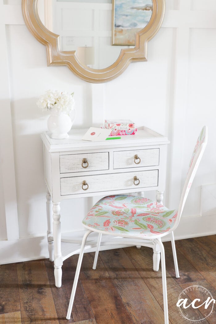 How To Decoupage Chair With Fabric - Artsy Chicks Rule®