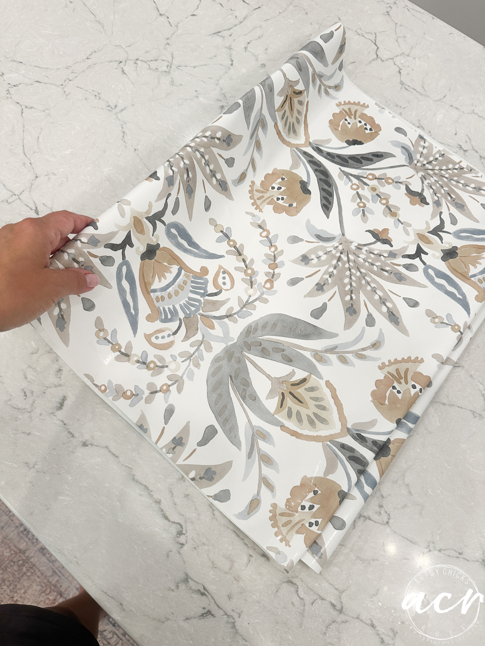 Hanging Prepasted Strippable Wallpaper - Artsy Chicks Rule®